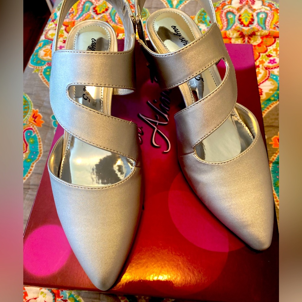 Brand New Shoes - Gem
